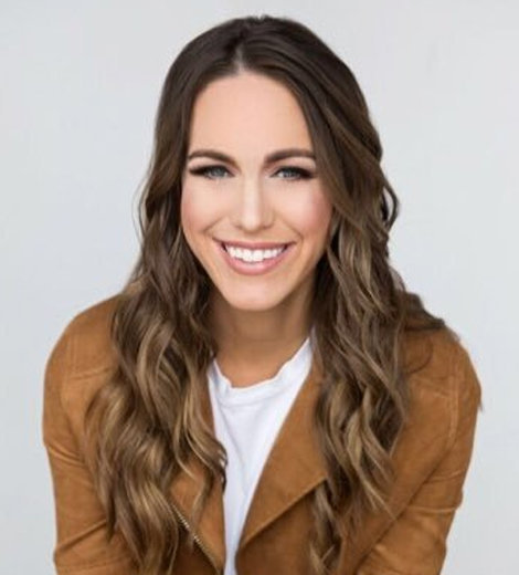 Laura Britt - Bio, NBC, Husband & Children - Biography