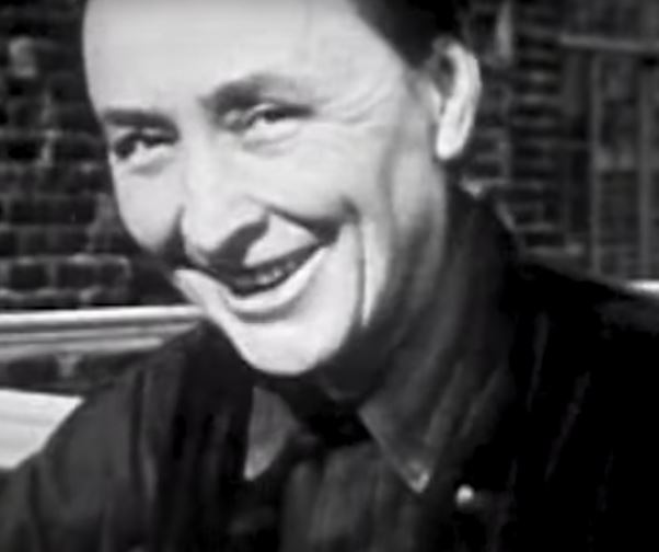 Georgia O'Keeffe - Artist, Age, Married, Children and Legacy