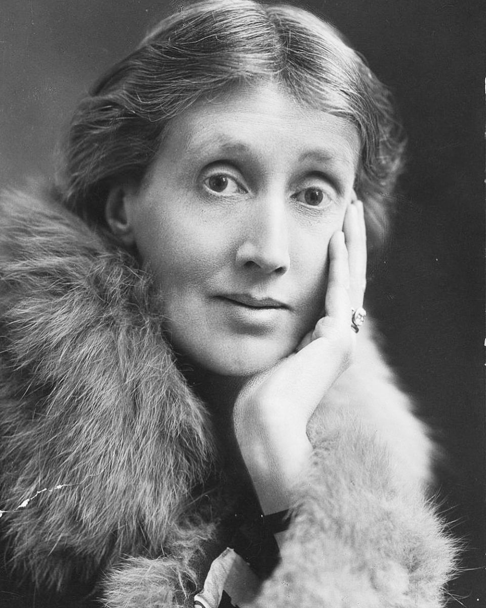 Virginia Woolf - Author and Feminist, Age, Married and Children