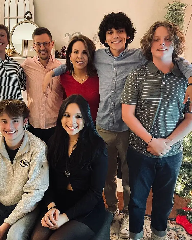 Alicia Acuna - FOX News, Age, Children, Husband, Eye Injury