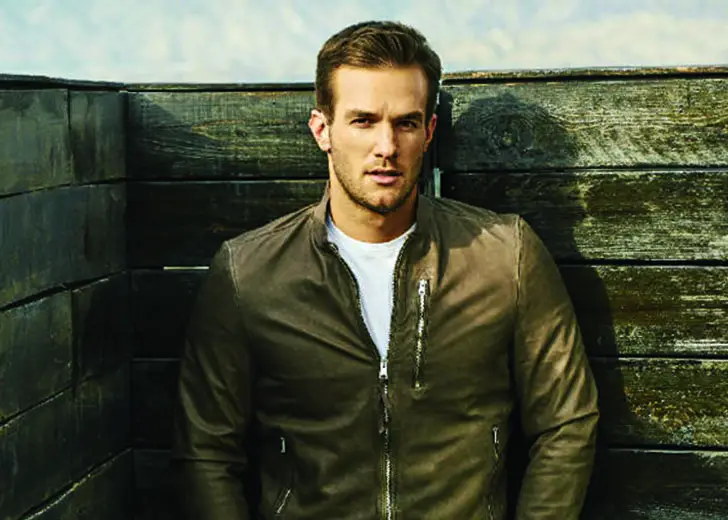 Andy Favreau - Age, Wife, Parents, Siblings, Net Worth, Bio